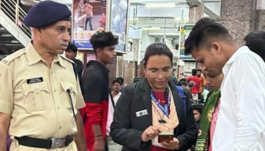 Central Railway Pune Division Massive Fortress Ticket Checking Drive Fetches Rs 1.18 Lakhs In ...