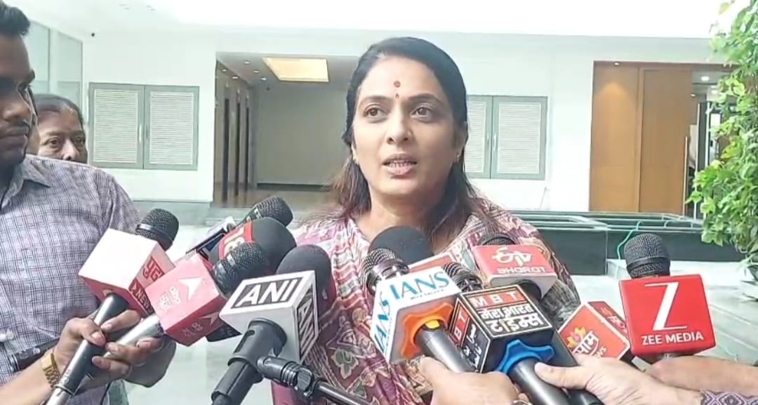 Pune: Rohini Khadse Alleges Political Targeting, Says Will Respond at Right Time - Punekar News