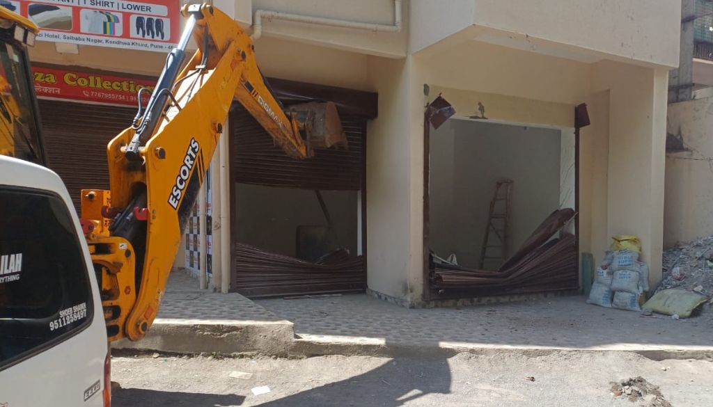 PMC Demolishes Unauthorised Constructions over 5,600 sq. ft. in Kondhwa - Punekar News