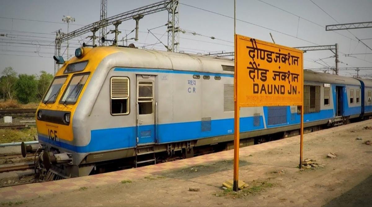 Pune: Three Youths Dead After Being Hit by Pune–Daund Train; Police Investigation Underway ...