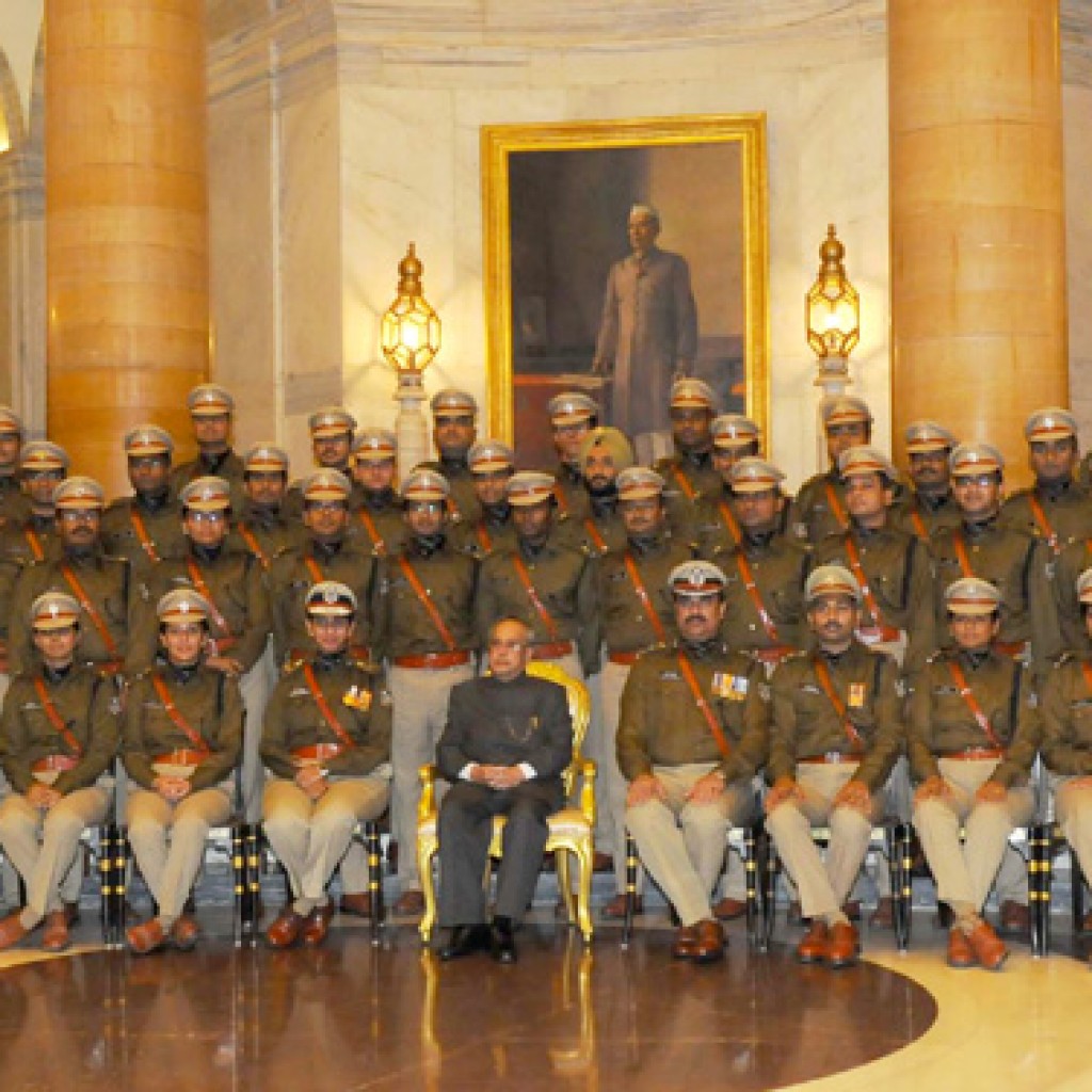 Ips Officier Uniform