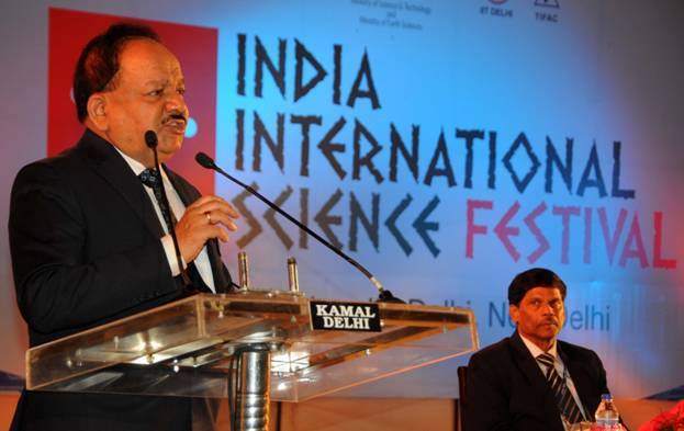 India International Science Festival 2015 gets off to a flying start at ...