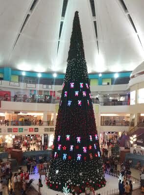 Ring in the Christmas season at Amanora Town Centre Mall! - Punekar News