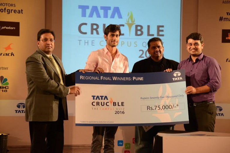 Dhruv Puri and Abhishek Pandey from Symbiosis Institute of International Business (SIIB) win ...