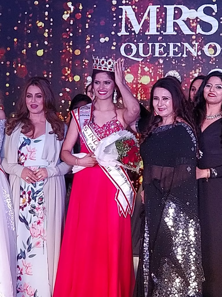 City girl wins the prestigious crown of Mrs India Queen of Substance ...