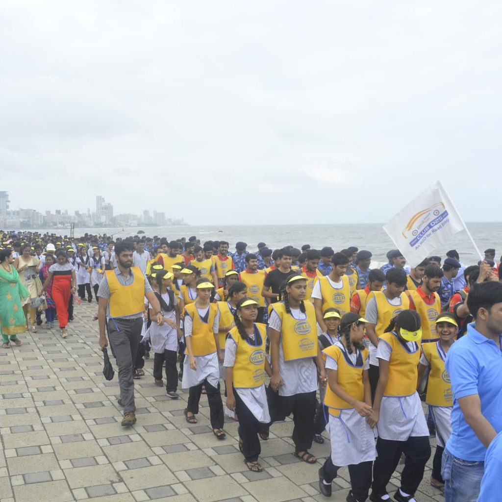 Mega Walk Held in Mumbai for Road Safety - Punekar News