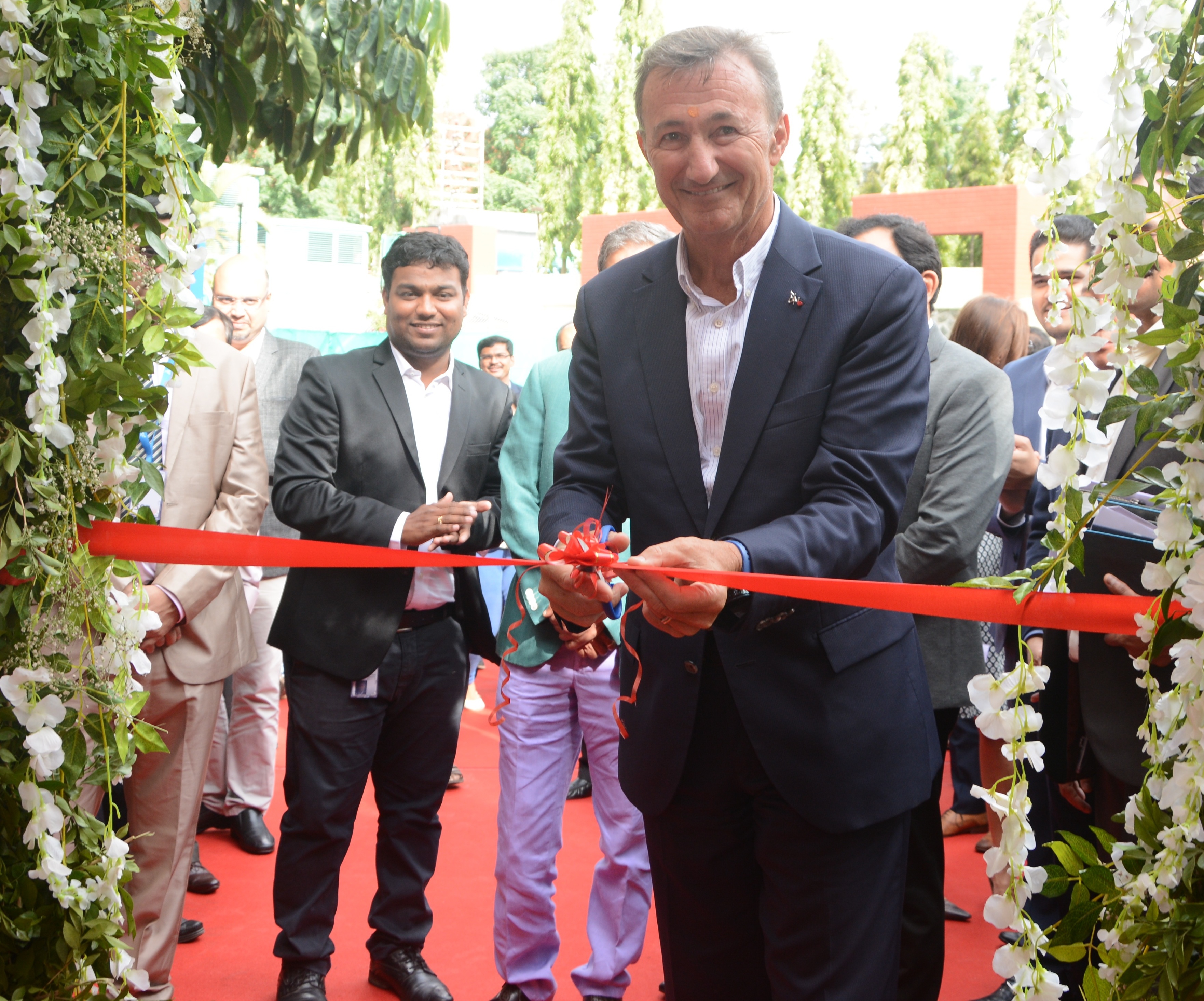 Dassault Systèmes Opens its First 3DEXPERIENCE Lab in India to Help ...