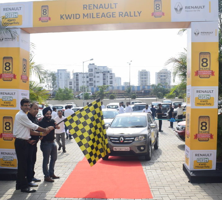 RENAULT KWID CROSSES 3-LAKH SALES MILESTONE Celebrates with unique ...
