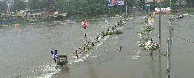 Pune : Bhide bridge again under water, take diversion - Punekar News