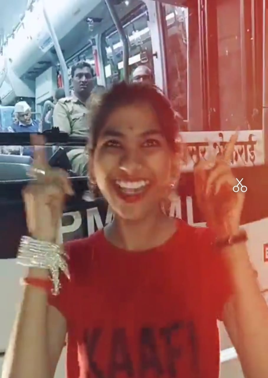 Tik Tok Girl Dancing On Bus at Clyde Salvador blog