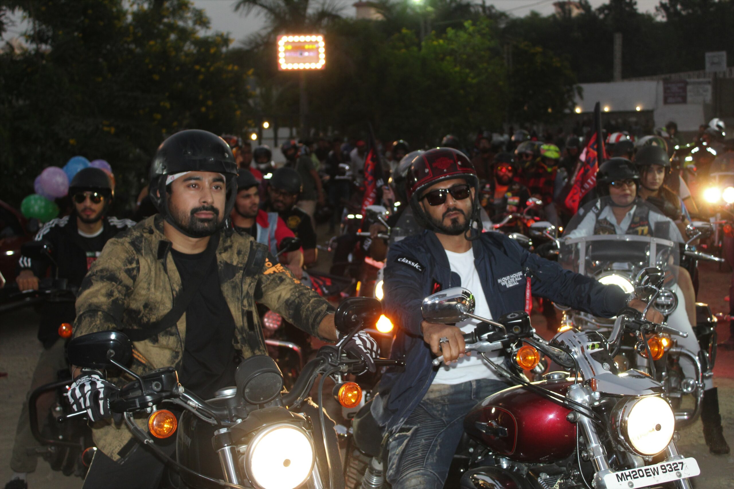 MTV Roadies Revolution stormed the streets of Pune with the coolest ...