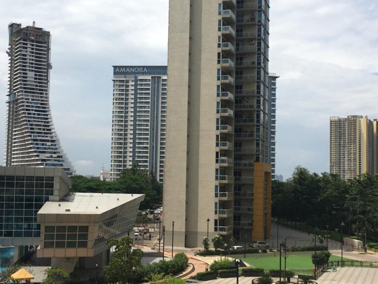 Pune: Amanora Park Town residents launch campaign for withdrawal of ...