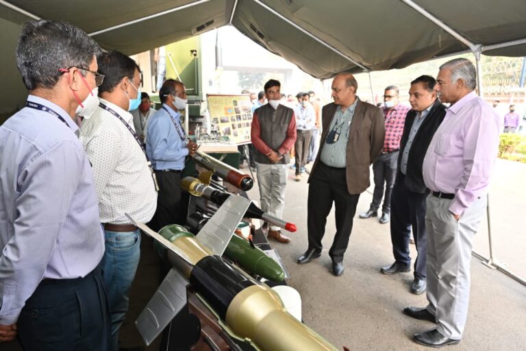Pune: DRDO Establishment HEMRL Displays Indigenous Defence Products ...