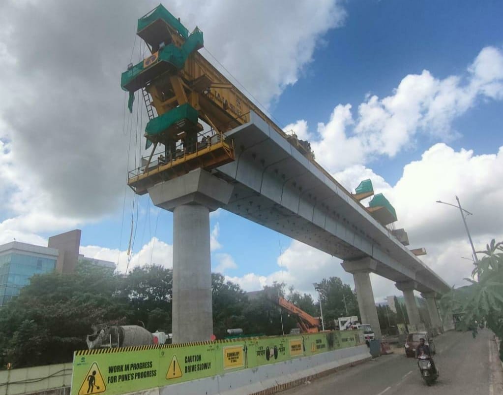Girder Erection for Pune Metro Line 3 begins with a full speed ...