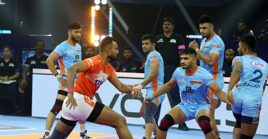vivo Pro Kabaddi League Report: Maninder Singh's fabulous performance leads Bengal Warriors to ...