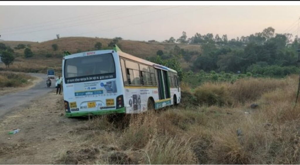 Pune: 15 Passengers Injured As PMPML Bus Meets With Accident In Bopdev Ghat - Punekar News