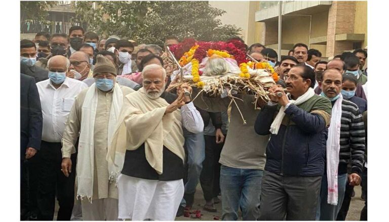 PM Modi's Mother Heeraben Modi Passes Away At Age Of 100 - Punekar News