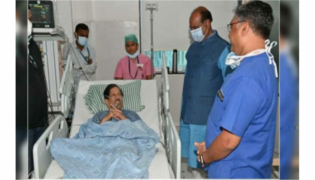 Girish Bapat Admitted To Deenanath Mangeshkar Hospital, On Life Support ...