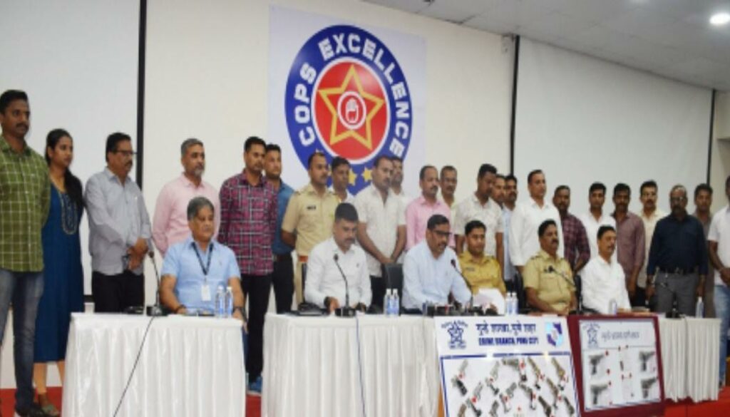 Pune Police Seizes 17 Pistols and 13 Live Cartridges in a Major ...