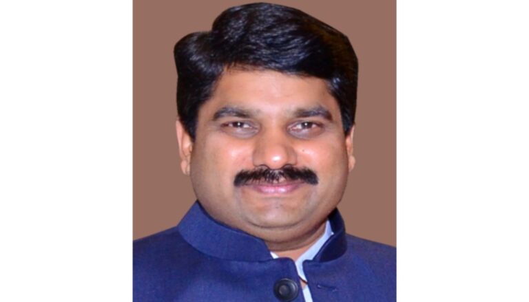 Indian fencers will excel in 2024 Paris Olympics: Satej Patil - Punekar ...