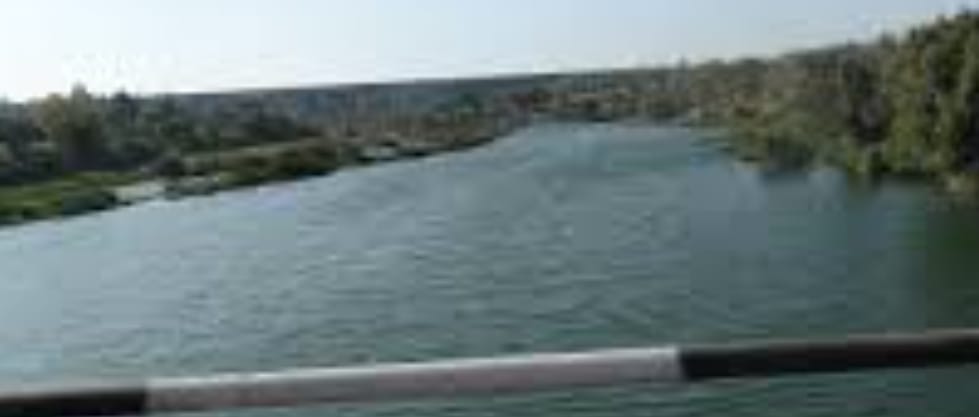 Pune: Vel Nadi Reached Its Bottom; Locals Facing Water Scarcity ...