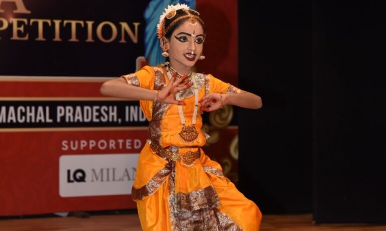 Mumbai's Aavya Gupta Mesmerizes Judges with Her Bharatnatyam Skills ...