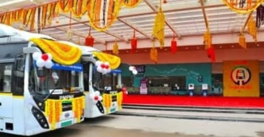 Pune : PMPML's Feeder Bus Service Gets Good Response, Over 21K ...