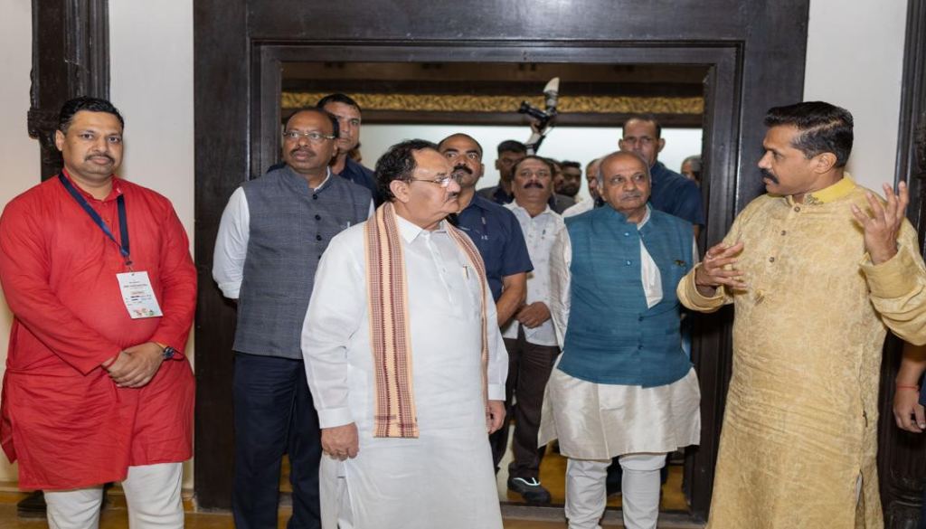 Pune: BJP National President J. P. Nadda Visits Shivshrushti - Punekar News