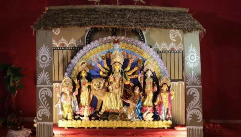 Pune: Oikyotan Bangiya Parishad Reveals "Illumination" Theme For Durga ...