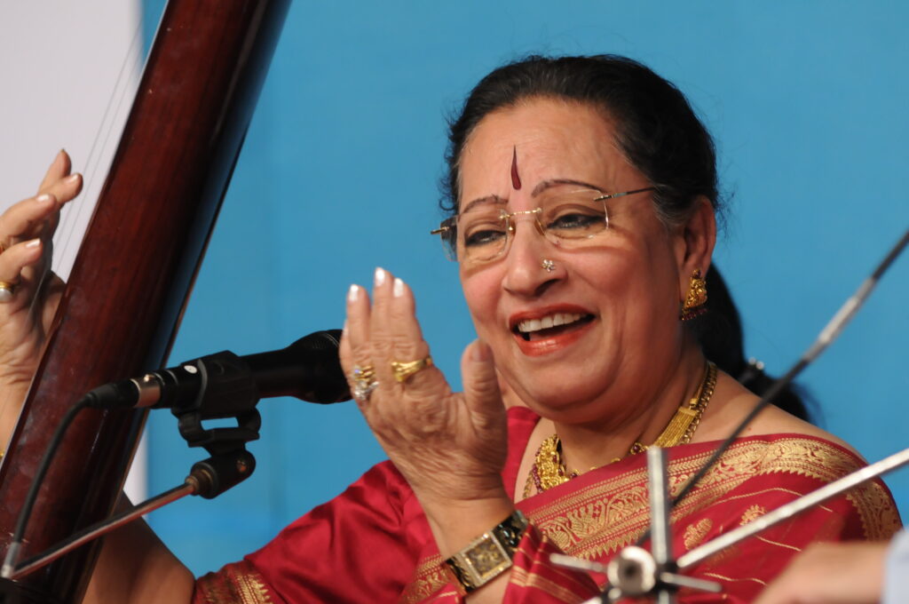 Vatsalabai Joshi Award for Begum Parveen Sultana - Punekar News