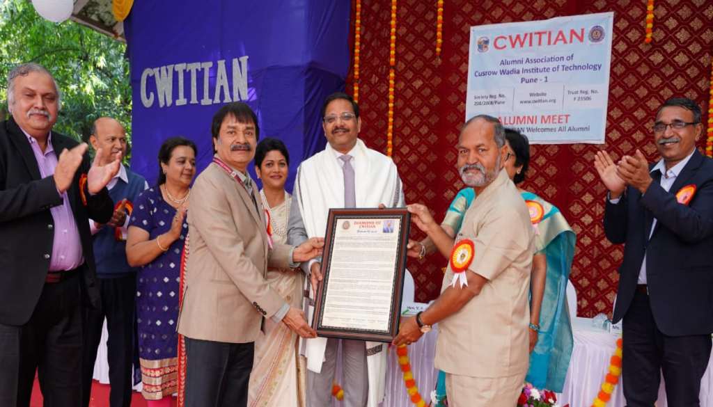 Pune: SAVA Healthcare Chairman Vinod Jadhav conferred with āDiamond of ... Pune: SAVA Healthcare Chairman Vinod Jadhav conferred with āDiamond of ...