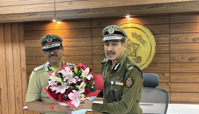Amitesh Kumar Takes Charge As Pune Police Commissioner - Punekar News