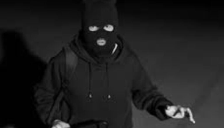 Pune: Armed Gang Sweeps Through Daund Villages, Loots Rs 7.1 Lakh in ...