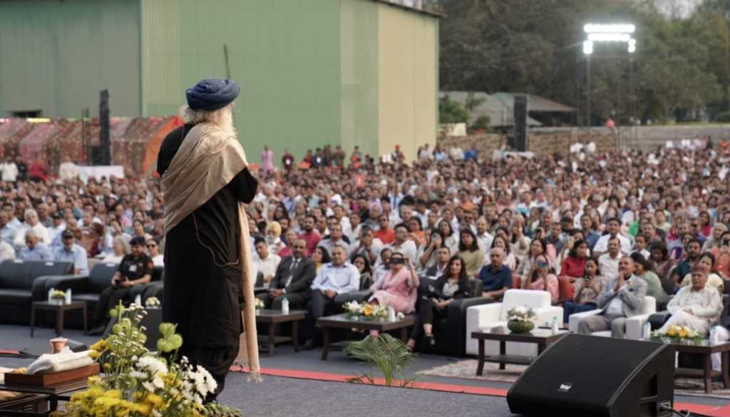 Sadhguru Graces Pune's Isha Yoga Program: 11,000 Soldiers Trained in ...