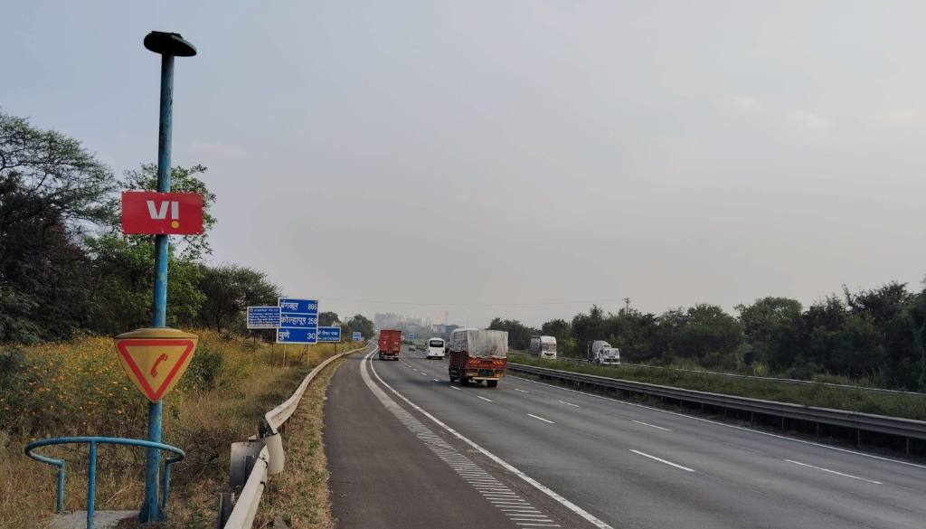 Every 2 km Emergency Calling Booths To Be Installed On Mumbai-Pune ...