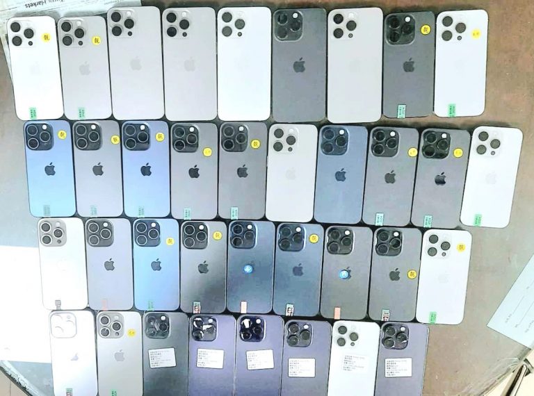 Major iPhone Smuggling Bust at Delhi Airport - Punekar News