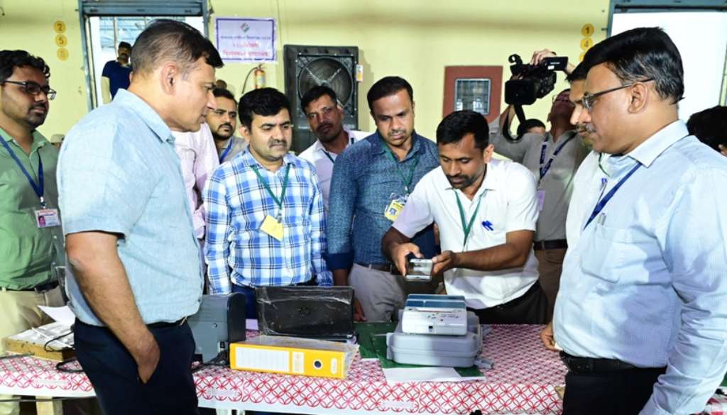 Pune District Conducts Meticulous Randomization of Voting Machines for ...