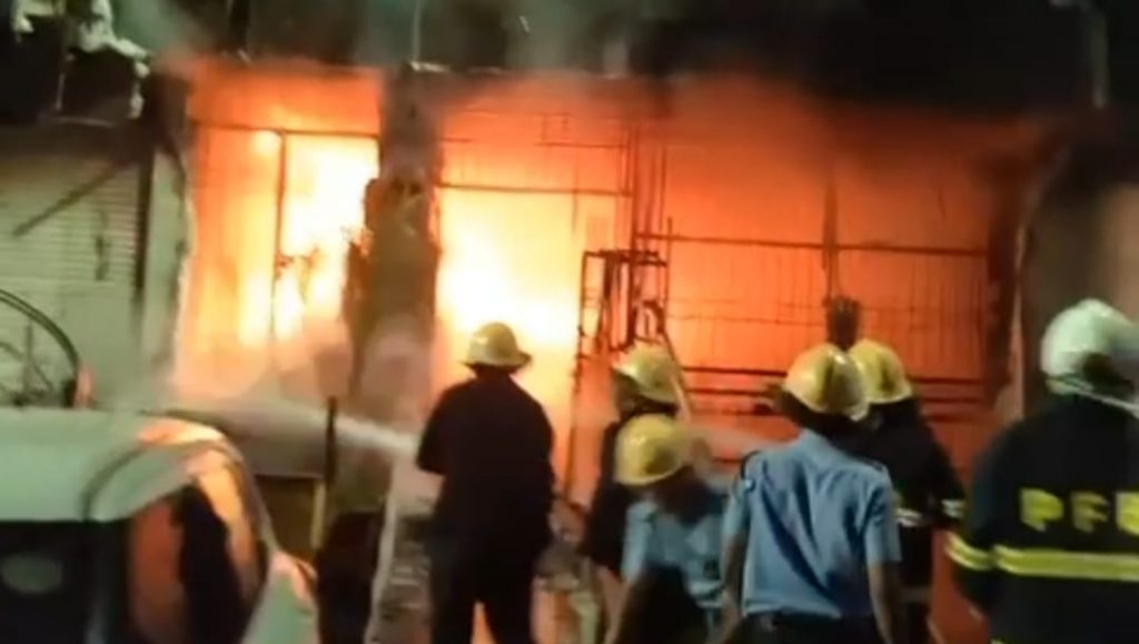 Fire in Pune Hostel: Watchman Killed, 42 Girls Evacuated - Punekar News