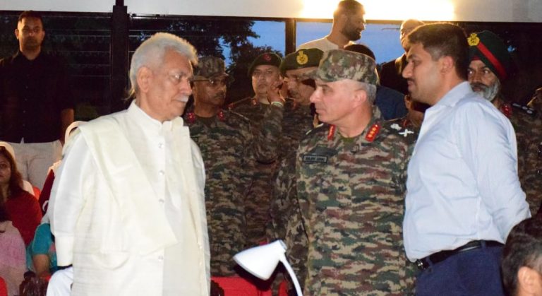 Indian Army and Punit Balan Group Unveil First Laser, Light & Sound ...