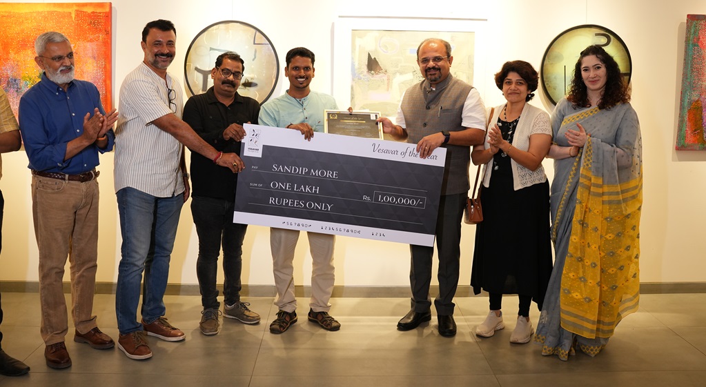 Pune: Vesavar Art Gallery Hosts Inspiring Abstract Art Competition - Punekar News