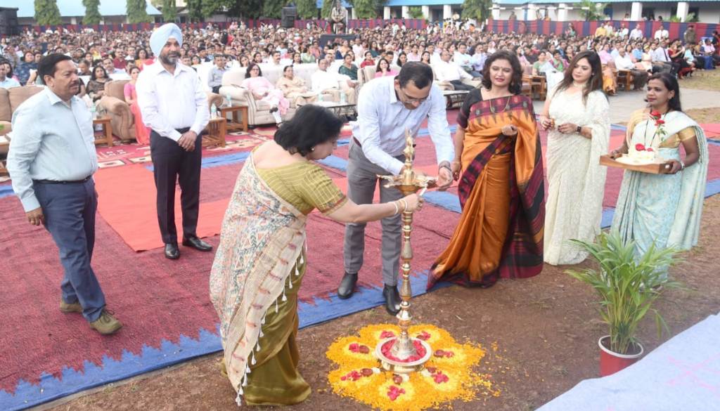 APS Khadki’s Annual Day 2024: Honoring Achievers and Promoting Global ...