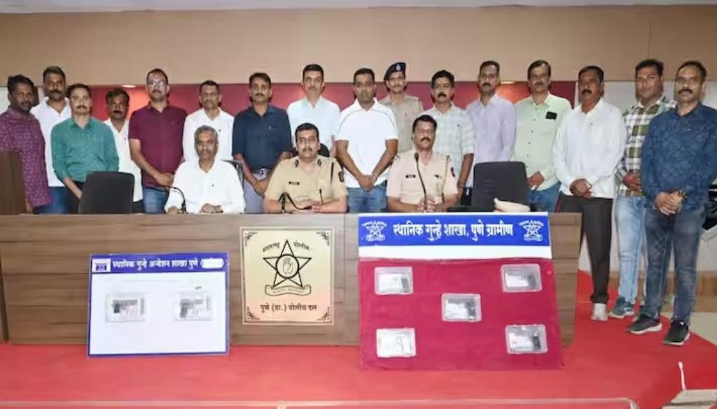 Pune: Gang Impersonating Police Arrested for Kidnapping and Robbing ...