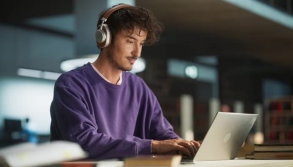 8 out of 10 Gen Z professionals prefer clear growth paths and ...