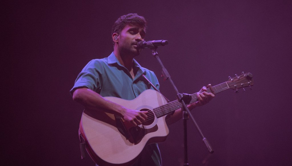 Prateek Kuhad’s Musical Journey: Silhouettes Tour Reaches Pune ...