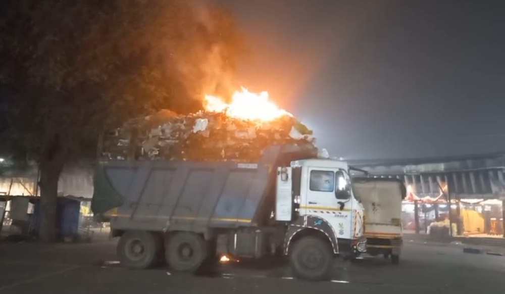 Pune: Multiple Fire Incidents Reported Across Pune Due to Firecrackers ...