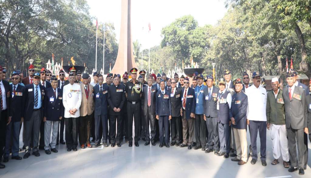 Southern Command's Vijay Diwas Tribute in Pune Highlights 1971 Victory ...