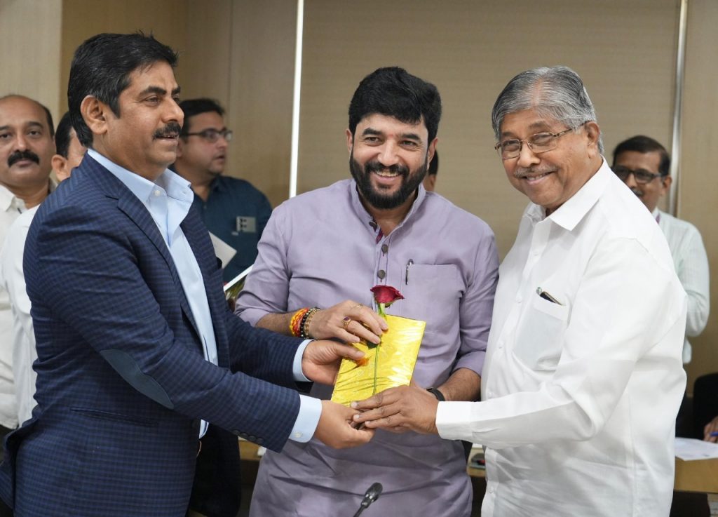 BJP Criticizes Pune Municipal Administration for Inefficiency; Calls ...