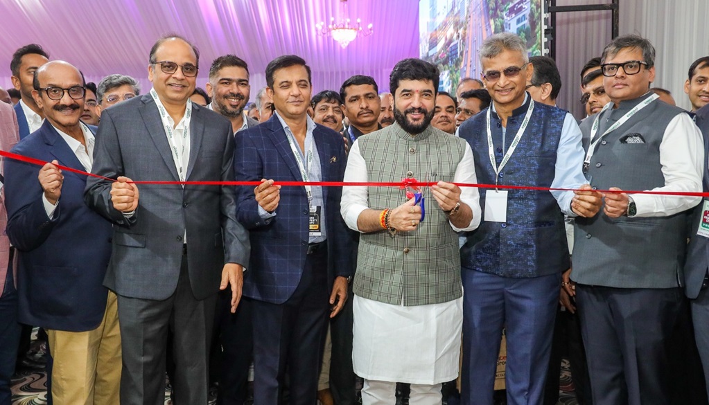 Union Minister Murlidhar Mohol Inaugurates CREDAI-Pune Metro Property ...