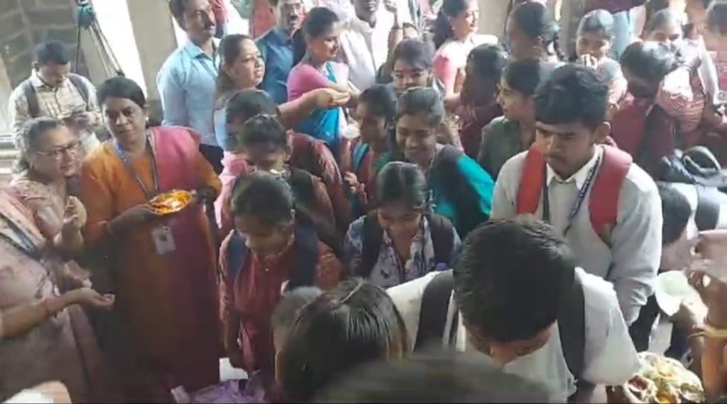 Maharashtra Class 12 Board Exams Begin; Students Welcomed with Sweets ...