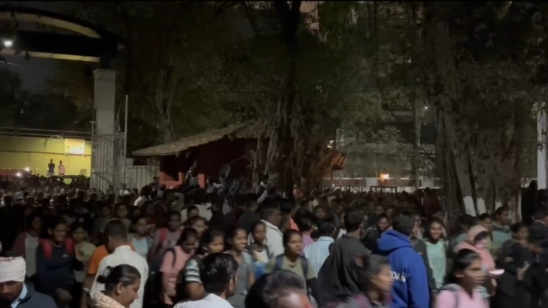 Pune: Chaos at Recruitment Drive as Gate Breaks; Police Deny Stampede ...